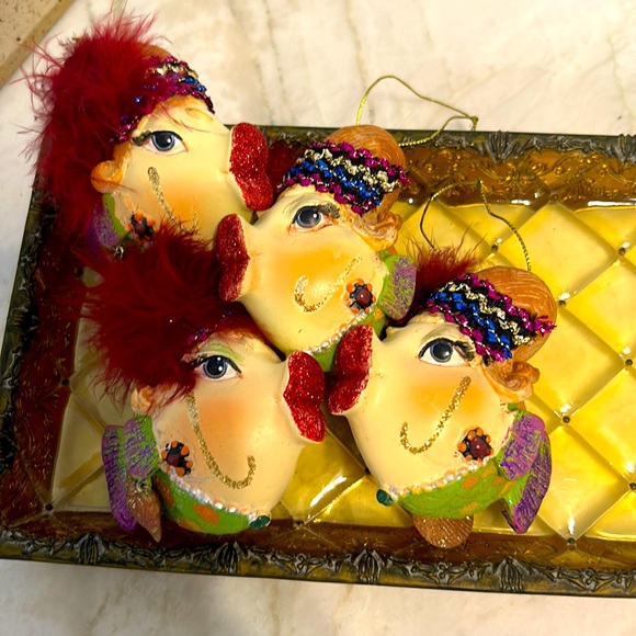 Holiday | 4 Kissing Diva Fish Ornaments | Poshmark
